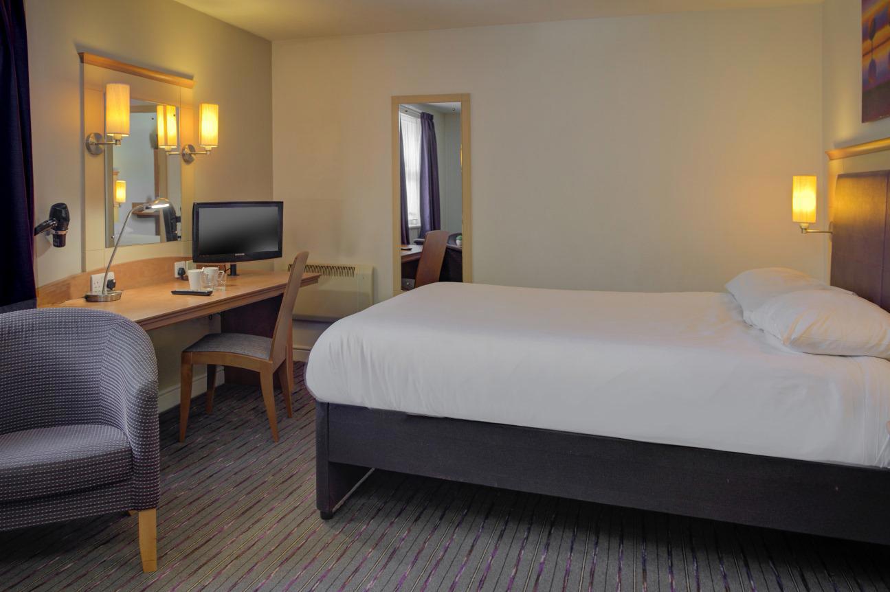 EMBASSY HOTEL, Sure Collection by Best Western, Team Valley, Gateshead