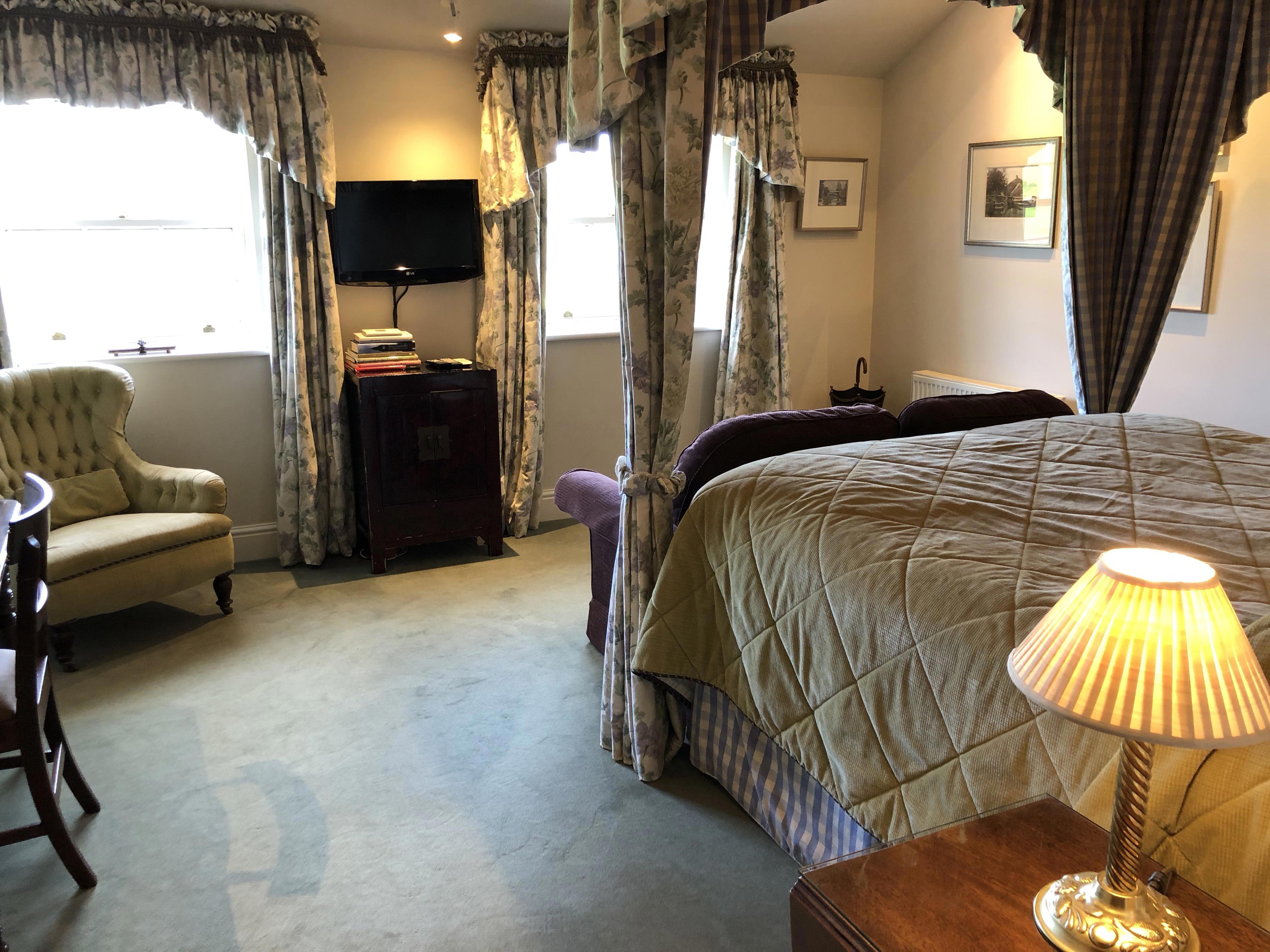 Room 19 - Superior Riverside Double